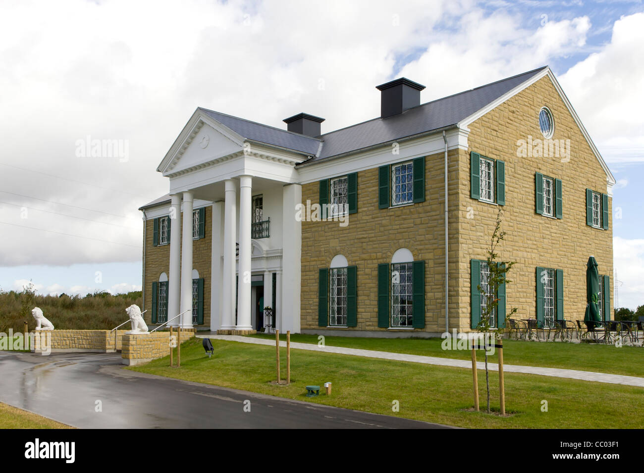 Graceland Elvis Presley museum in Randers Denmark Stock Photo: 41799381 ...