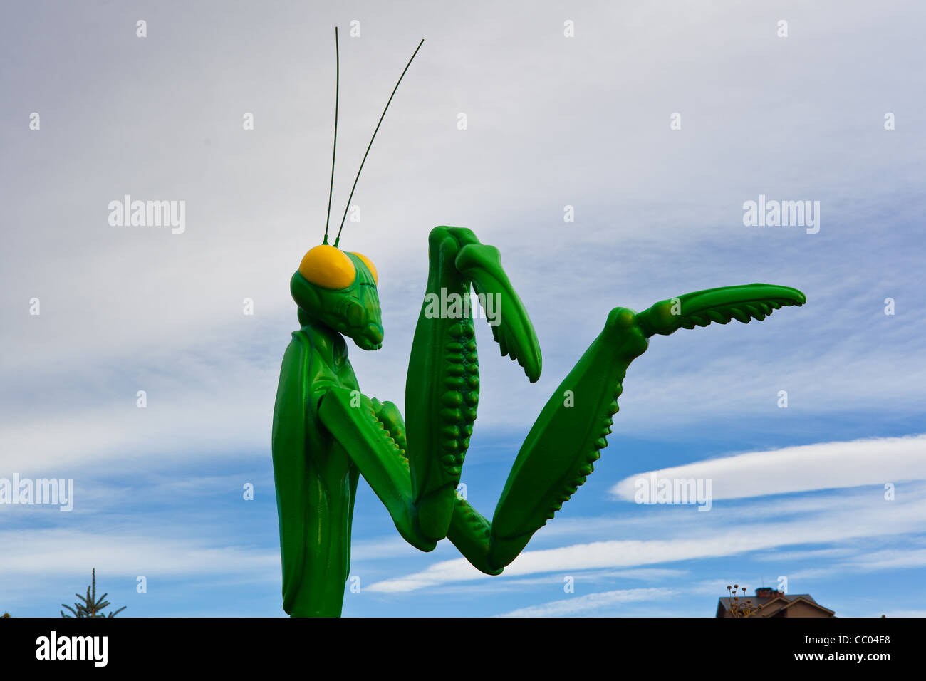 Praying mantis statue hi-res stock photography and images - Alamy