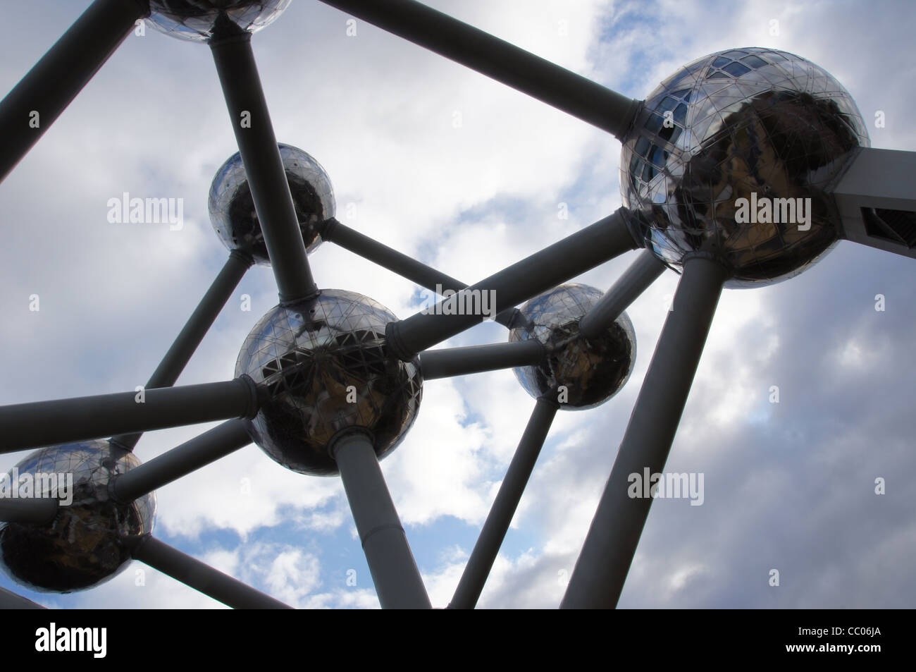 The atomium building hi-res stock photography and images - Alamy
