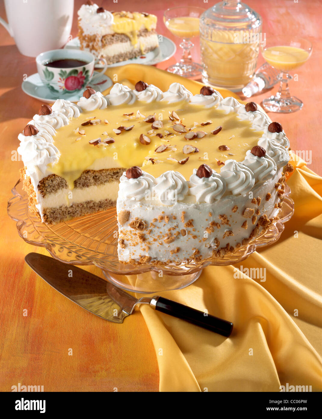 Advocaat cake hi-res stock photography and images - Alamy