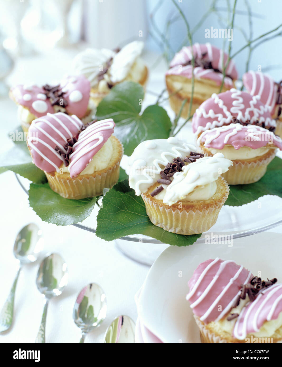 Butterfly biscuits hi-res stock photography and images - Alamy