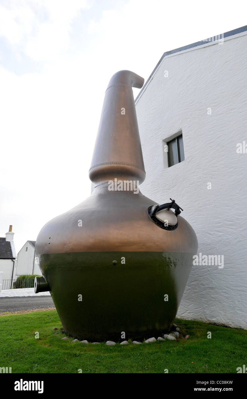 Ardbeg whiskey distillery hi-res stock photography and images - Alamy