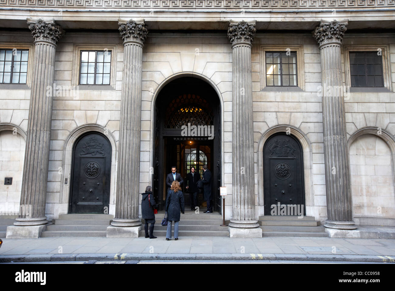 Uk entrance door bank england hi-res stock photography and images - Alamy