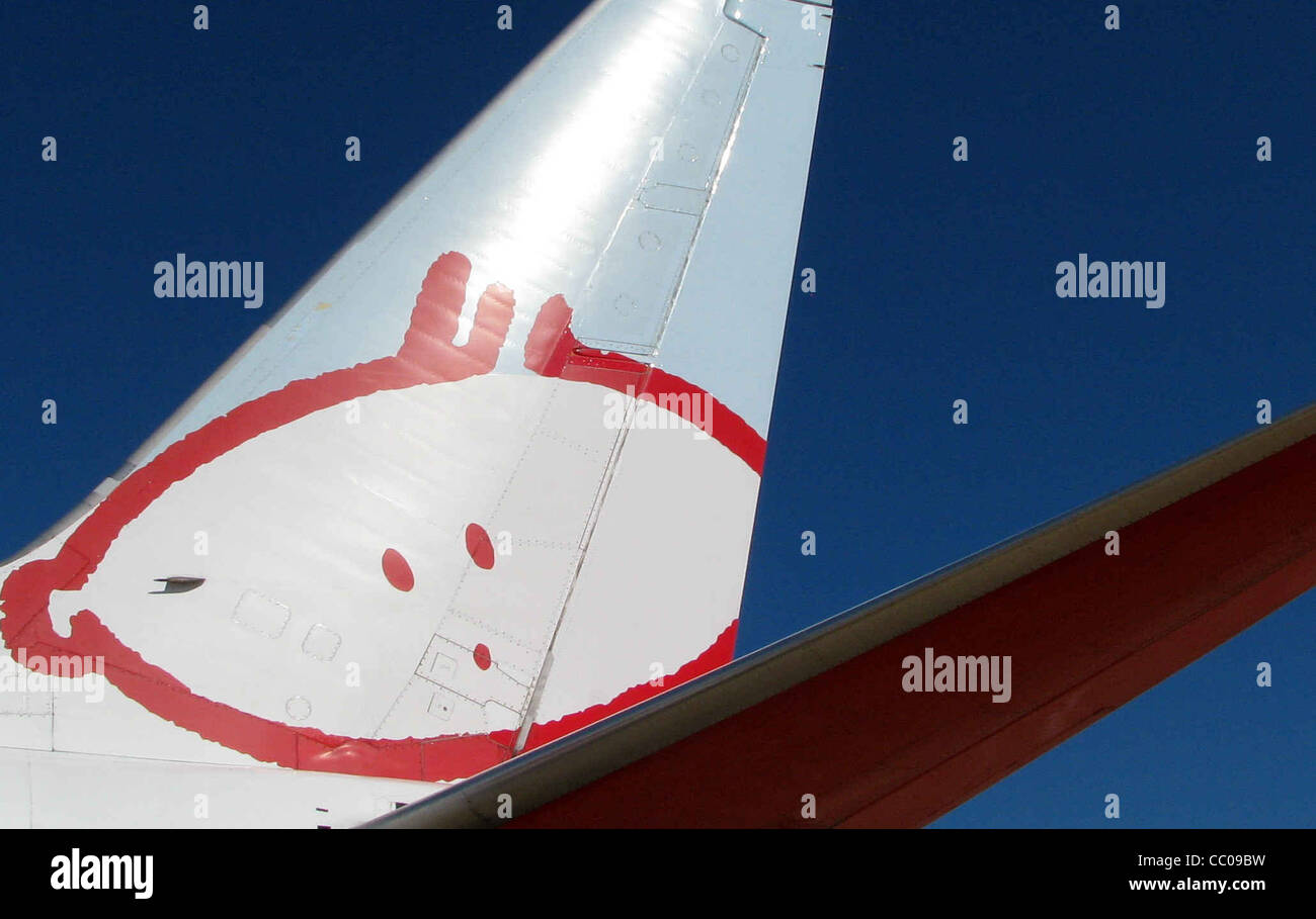 Baby logo hi-res stock photography and images - Alamy