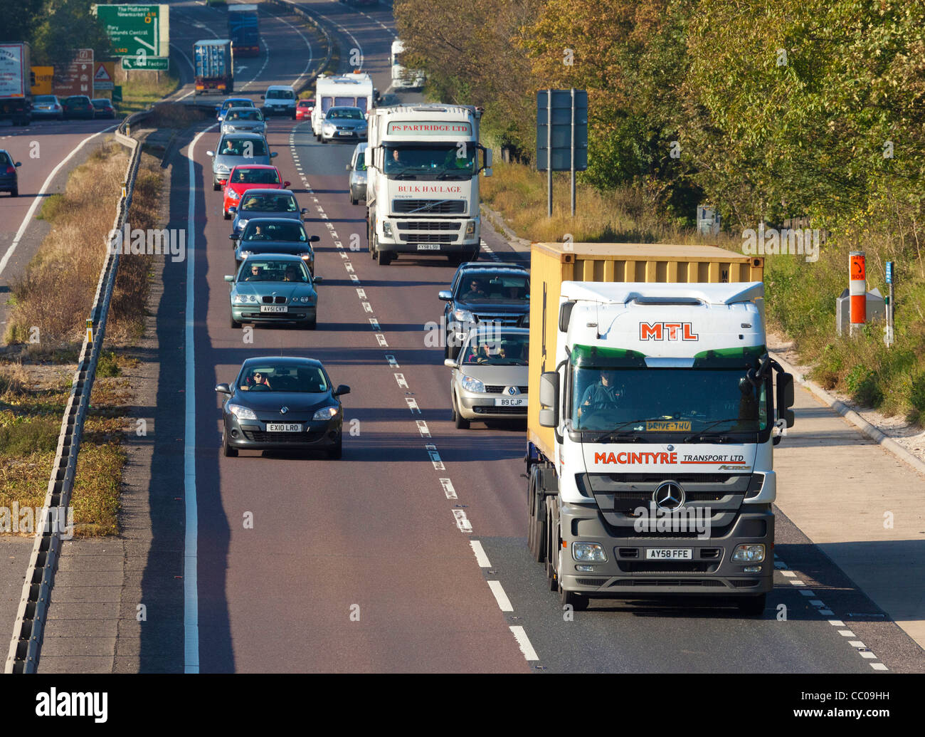 Dual carriageway uk hi-res stock photography and images - Alamy