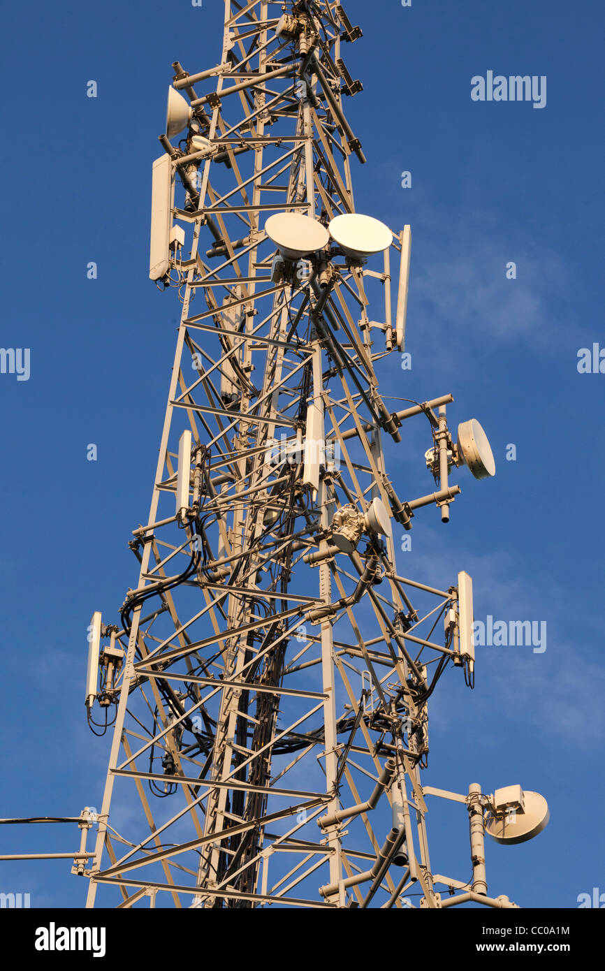 Tower masts hi-res stock photography and images - Alamy