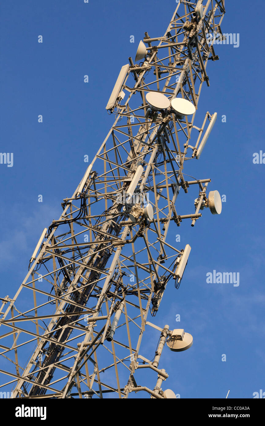 telecommunications transmitter tower mast Stock Photo - Alamy