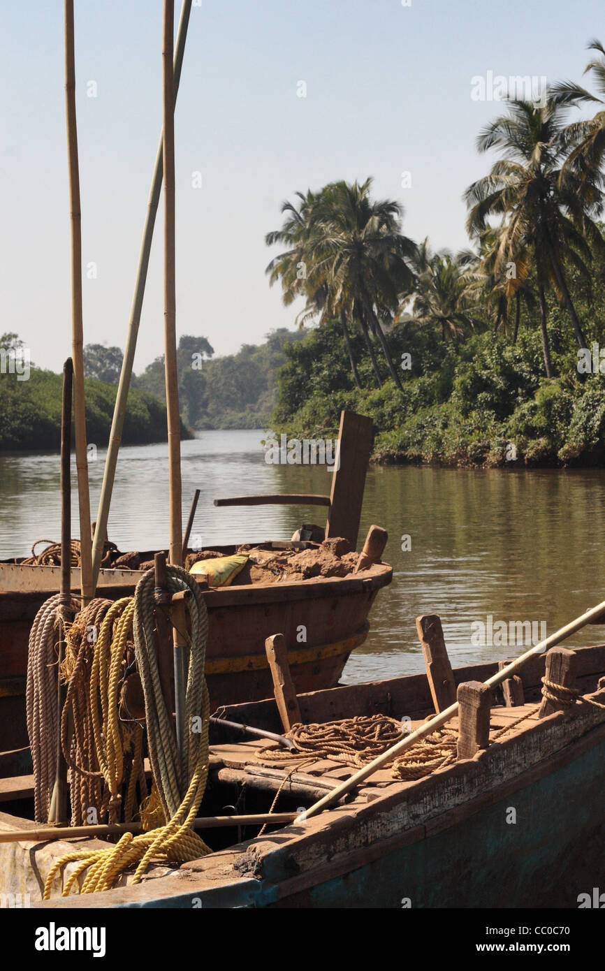Water extraction vehicles hi-res stock photography and images - Alamy