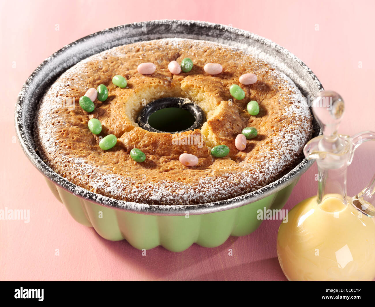 Advocaat cake hi-res stock photography and images - Alamy