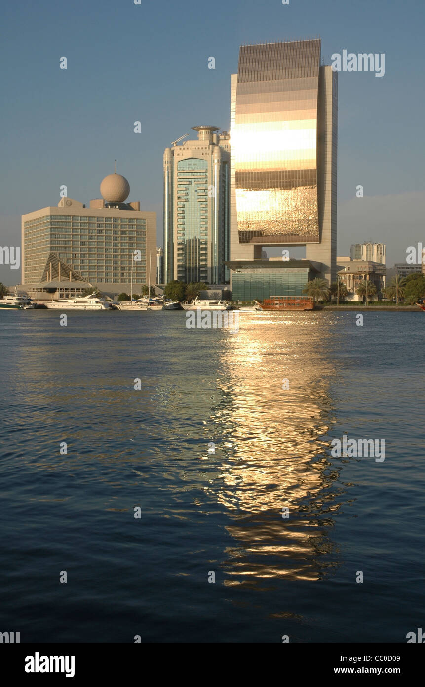 Bank building dubai bank hi-res stock photography and images - Alamy