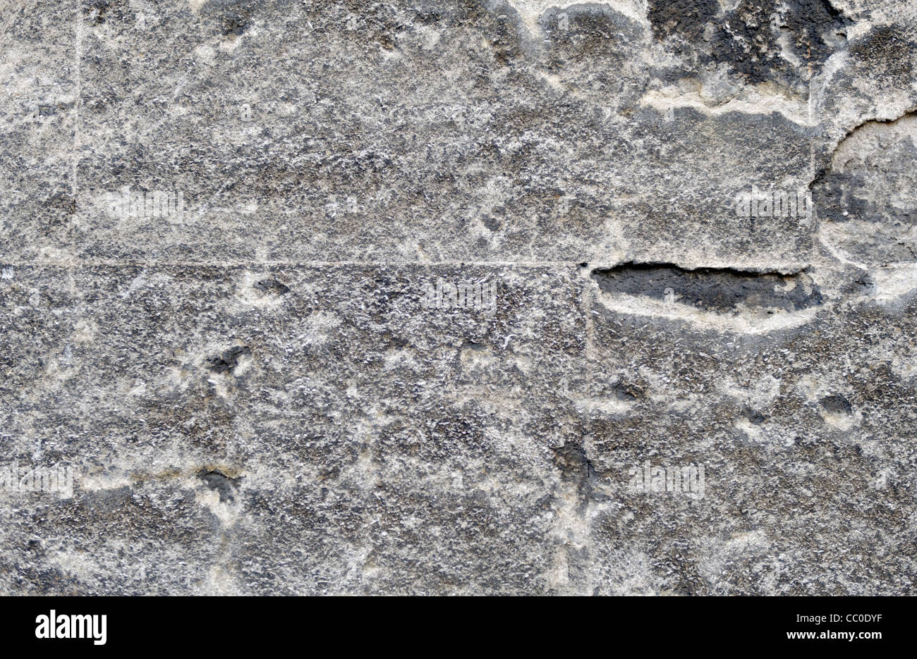 Crack in a stone wall hi-res stock photography and images - Alamy