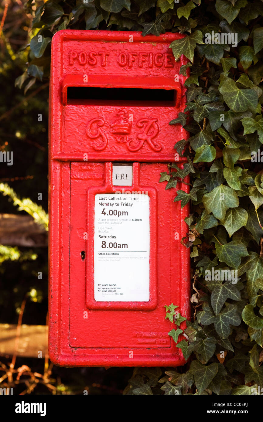 Postbox hi-res stock photography and images - Alamy