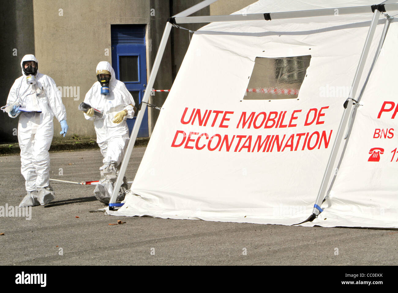 Radioactive Decontamination Stock Photos & Radioactive Decontamination ...