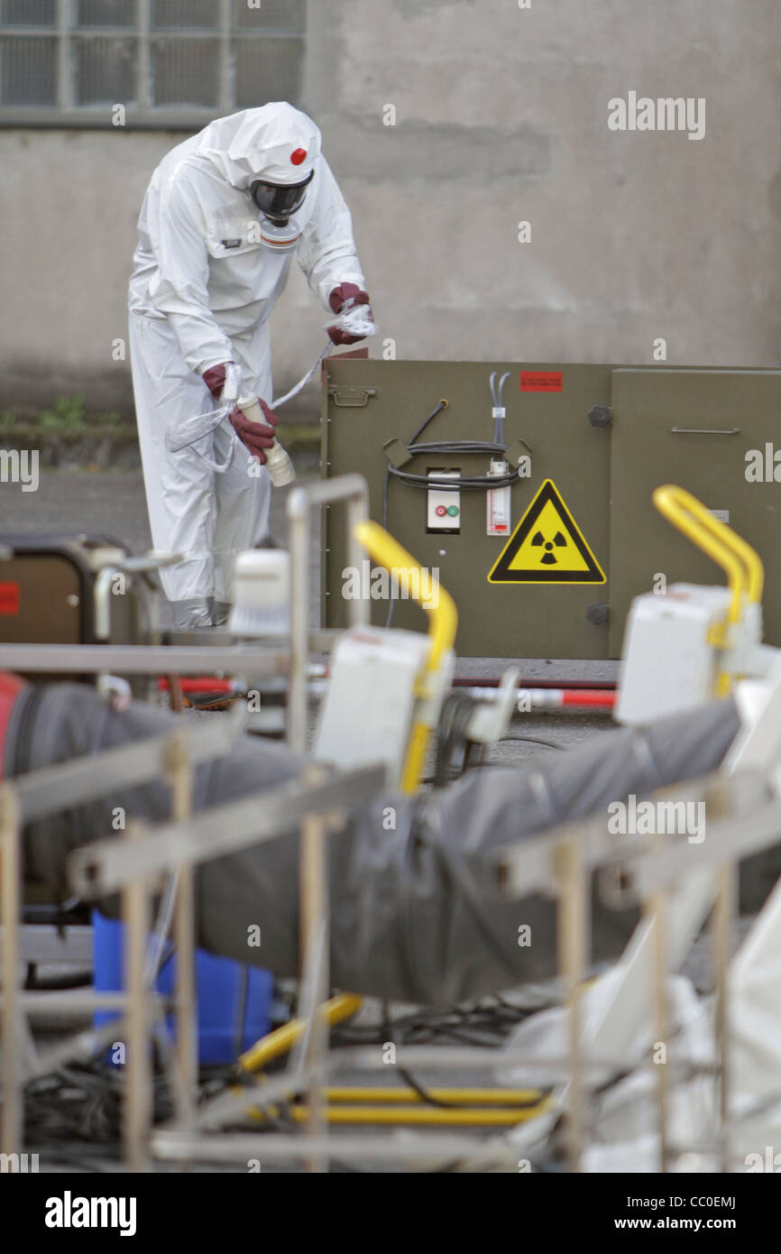 Radioactive intervention vehicle hi-res stock photography and images ...