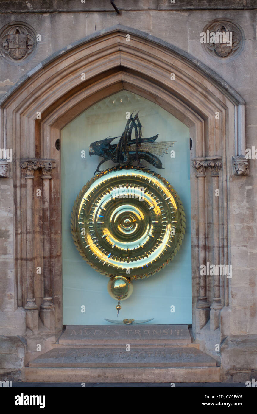 Grasshopper clock hi-res stock photography and images - Alamy