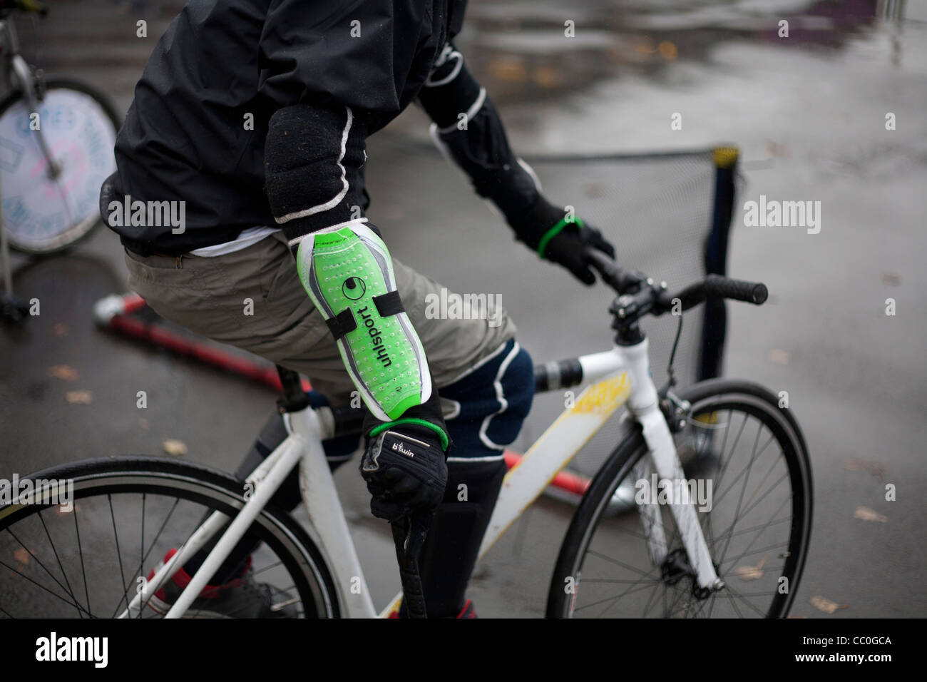 Bicycle polo hi-res stock photography and images - Alamy