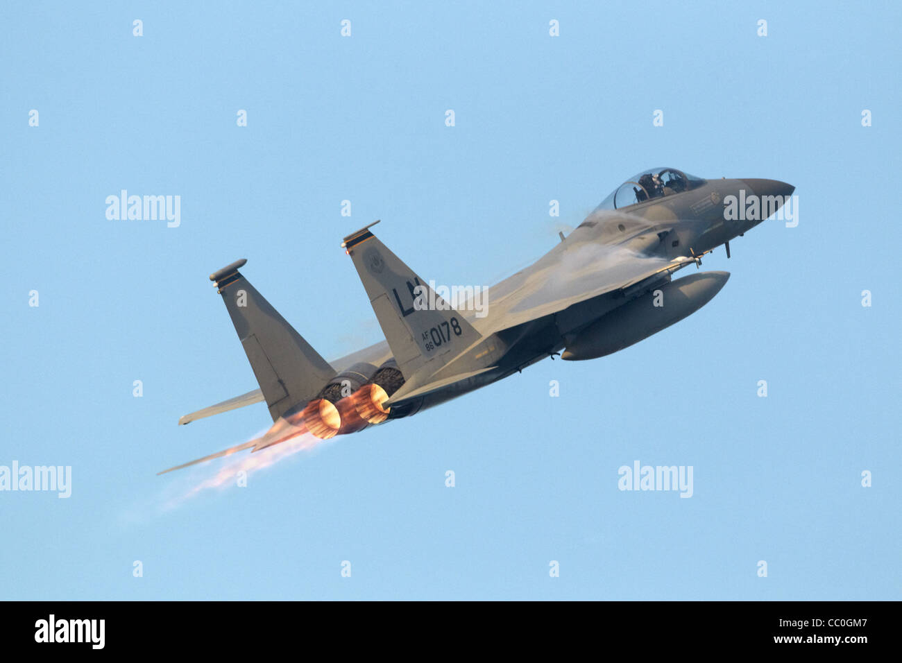 Af 15 fighter jet hi-res stock photography and images - Alamy
