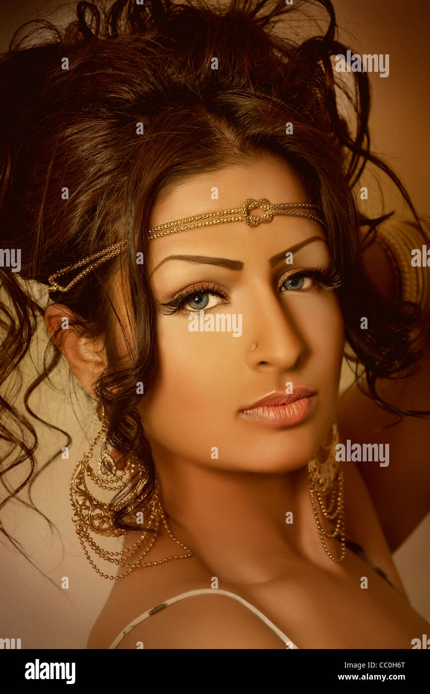 BEautiful young woman Stock Photo - Alamy