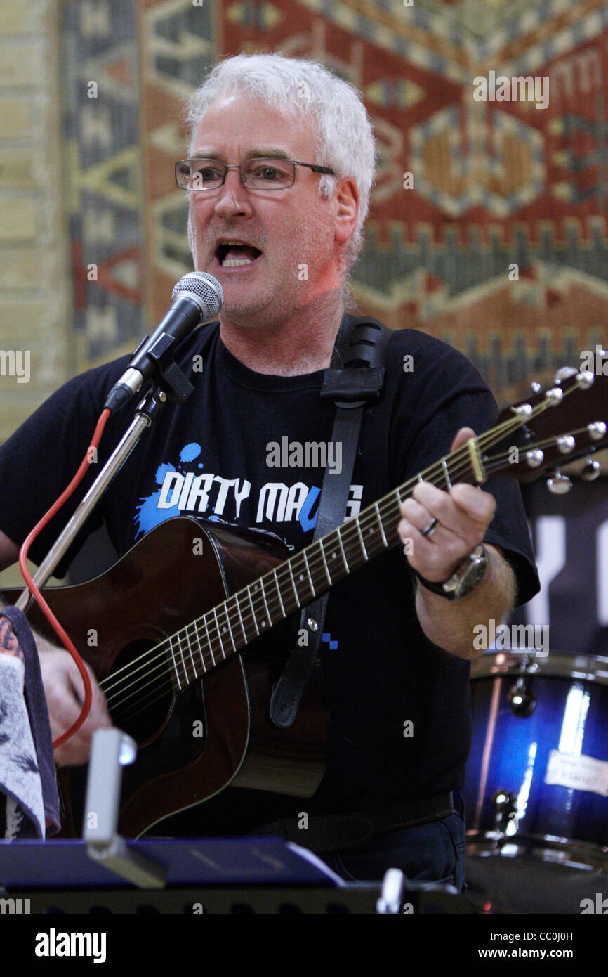 Folk band Dirty Mavis perform their Christmas single Oak Tree Lament ...