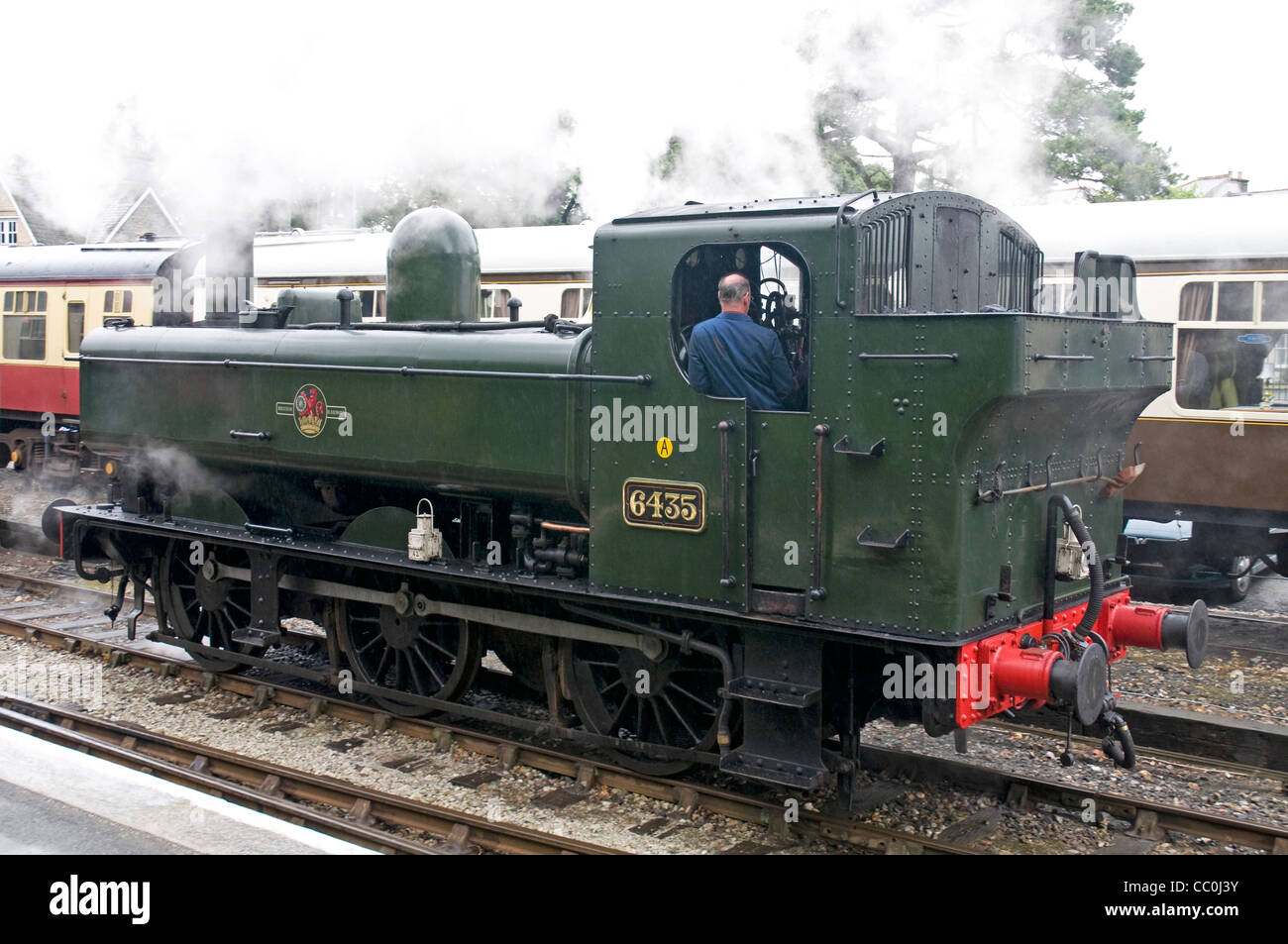 GWR 64xx Class 0-6-0PT Steam locomotive at Bodmin General station Stock ...