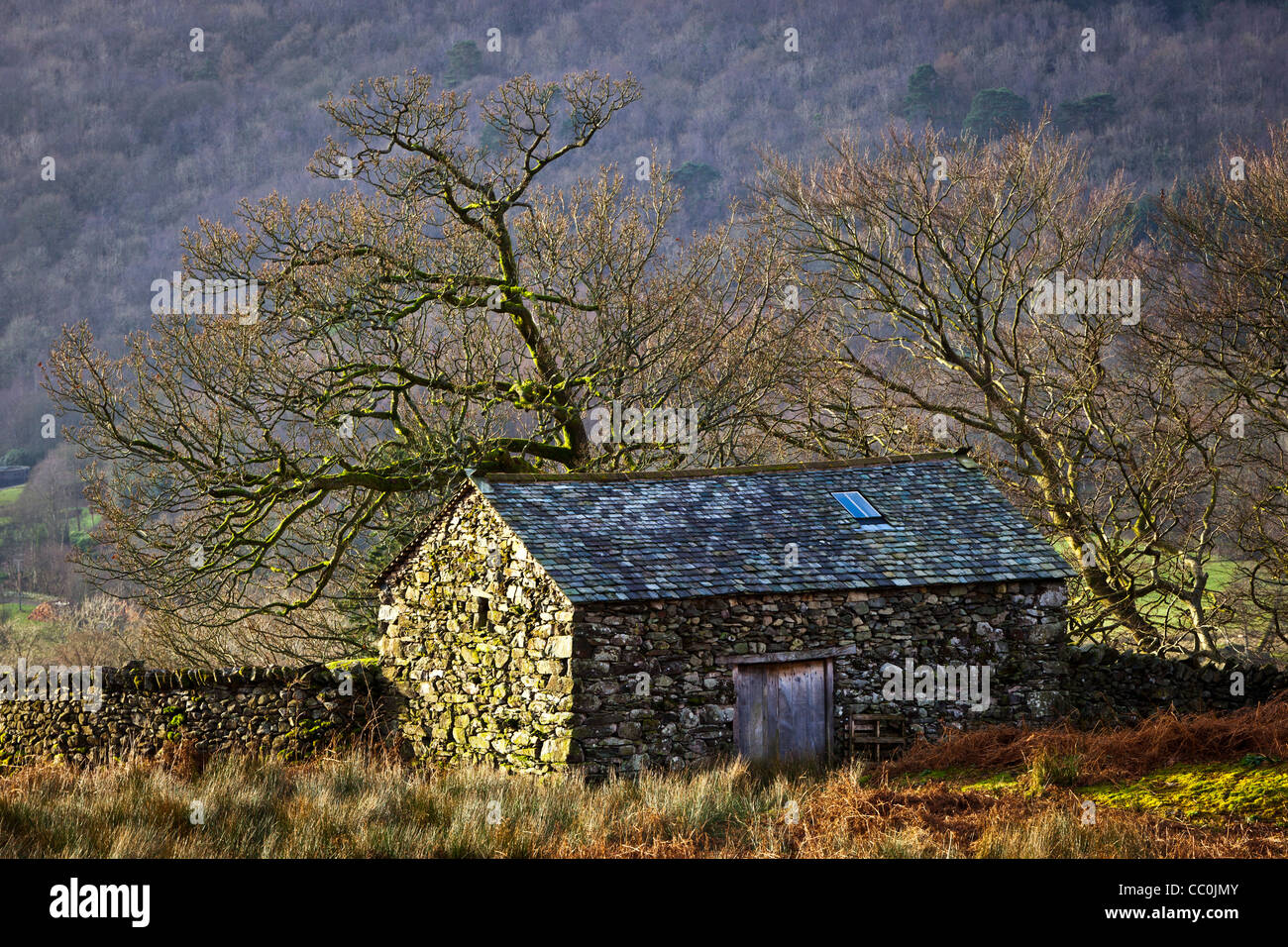 English lake district barn hi-res stock photography and images - Alamy