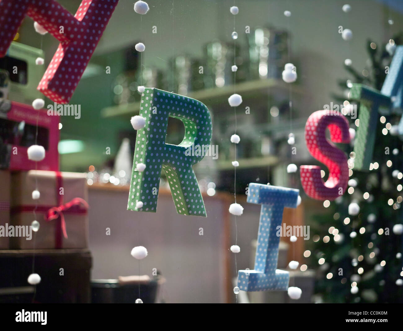 Hardware store window display hi-res stock photography and images - Alamy