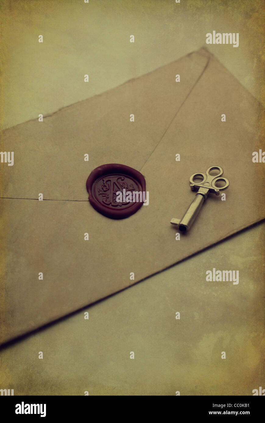 Open a sealed envelope hi-res stock photography and images - Alamy