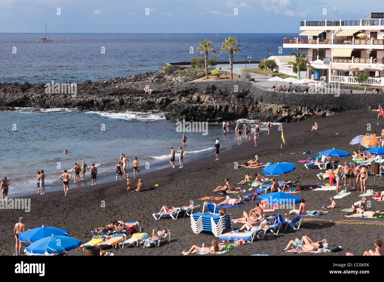 Arena Beach, Puerto de Santiago, Tenerife - black lava sand beach Stock ...