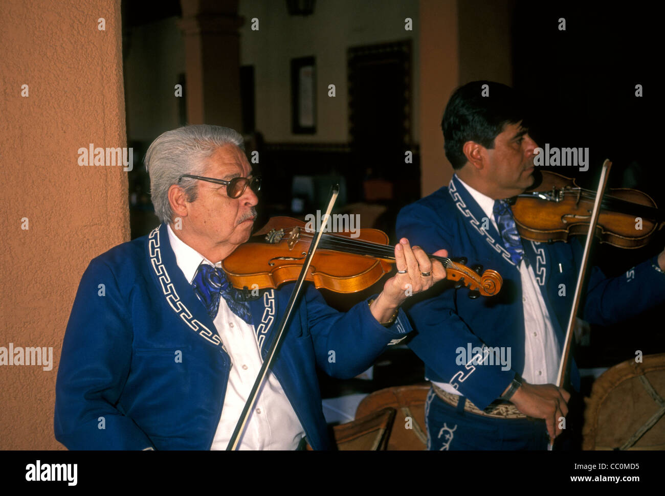 Mexicans Mexican men males playing violin player players violinist ...