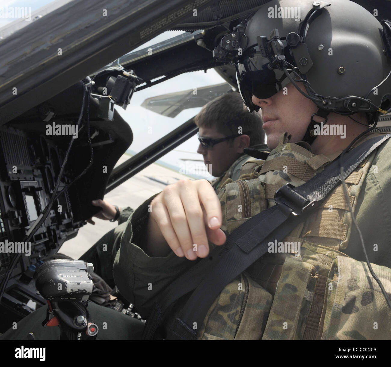 Capt kyle waite waits in the cockpit aug 25 hi-res stock photography ...