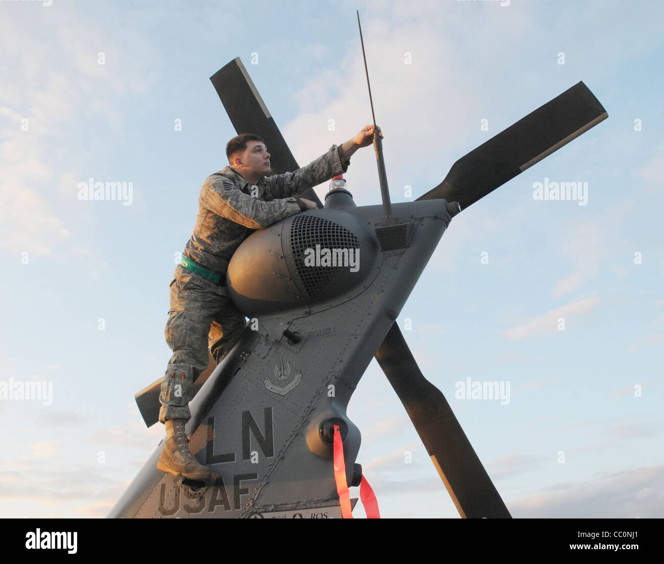 Raf maintenance unit hi-res stock photography and images - Alamy