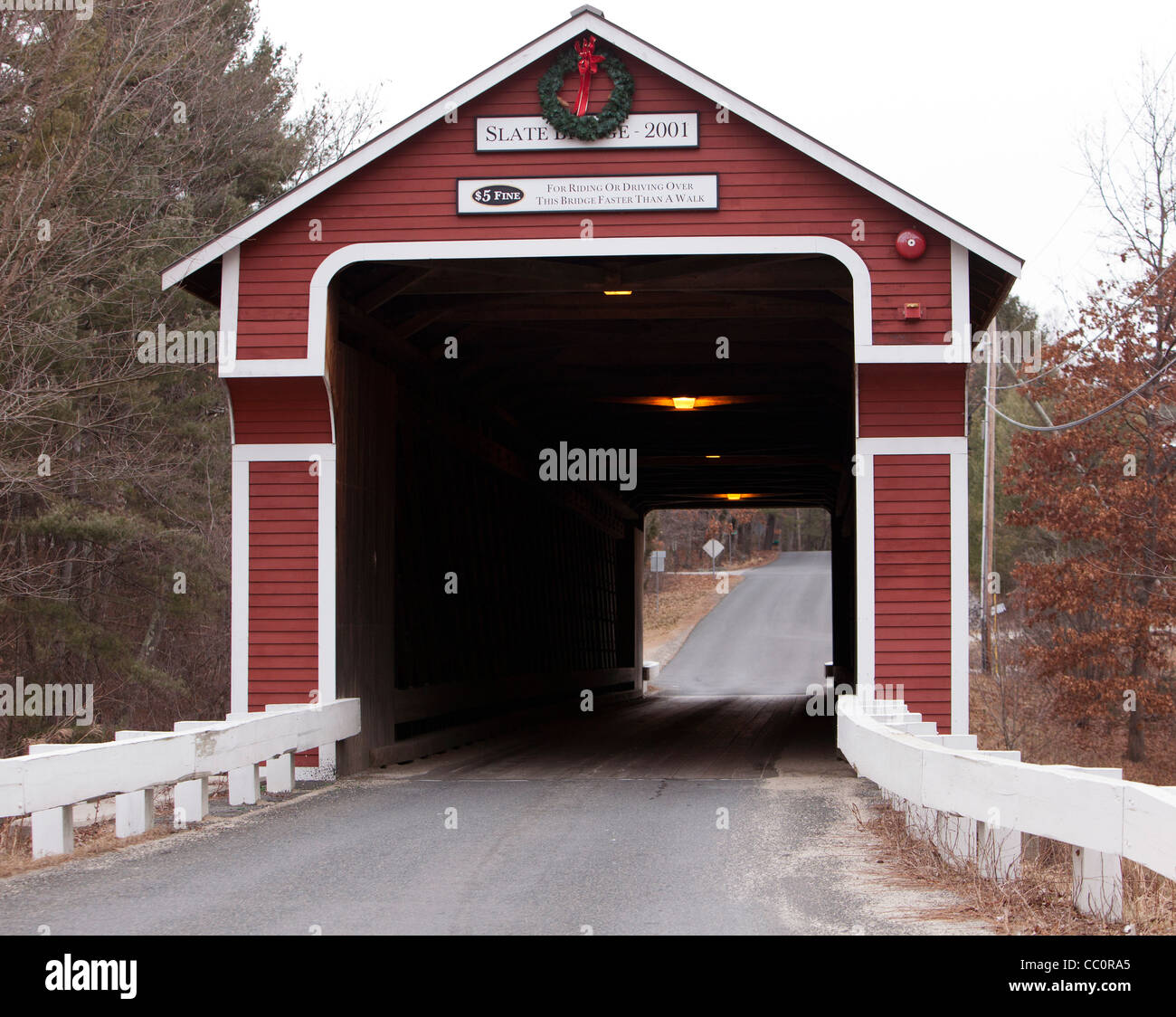 Slate bridge hi-res stock photography and images - Alamy