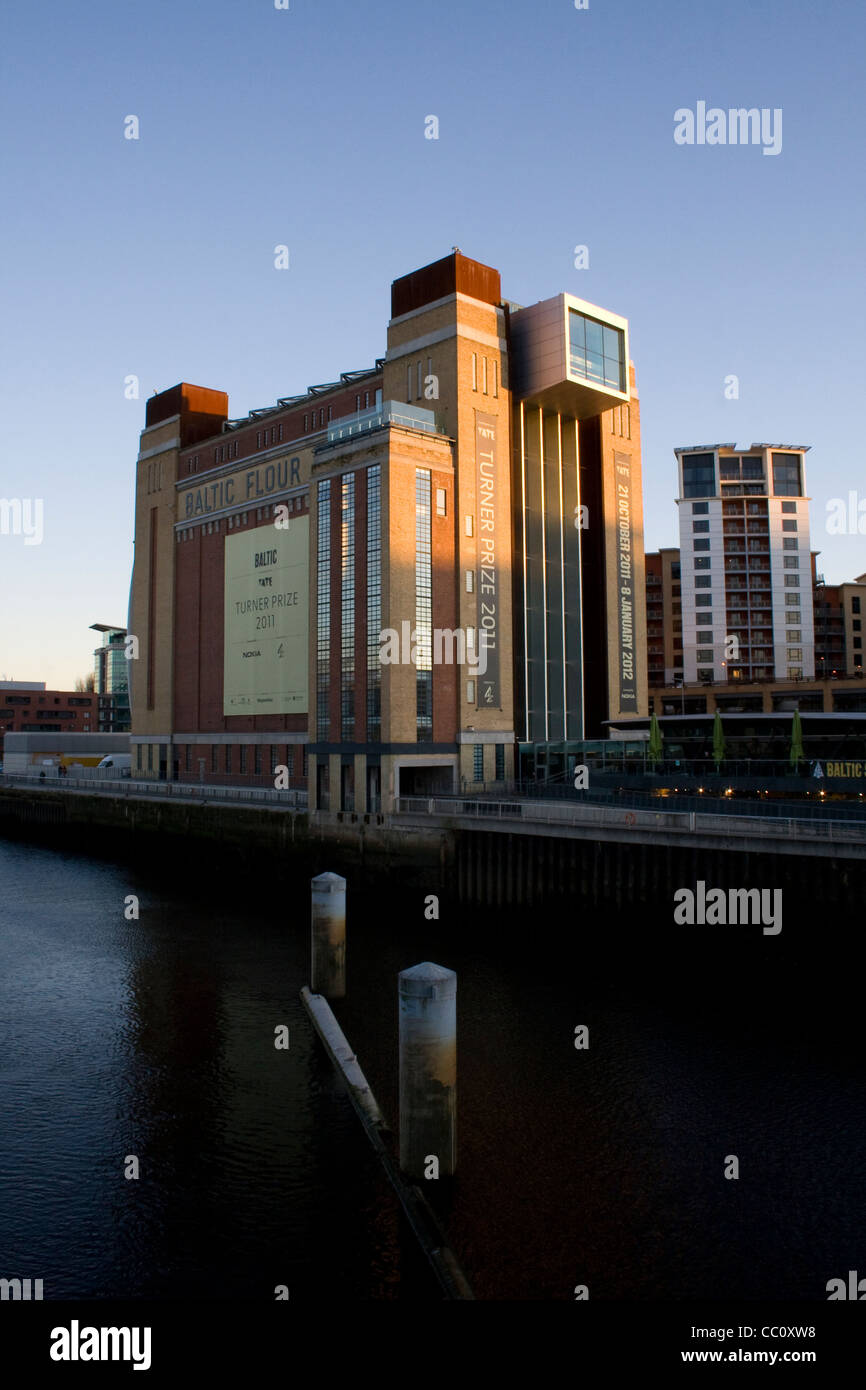 The Baltic Art gallery in Gateshead at sunset Stock Photo - Alamy