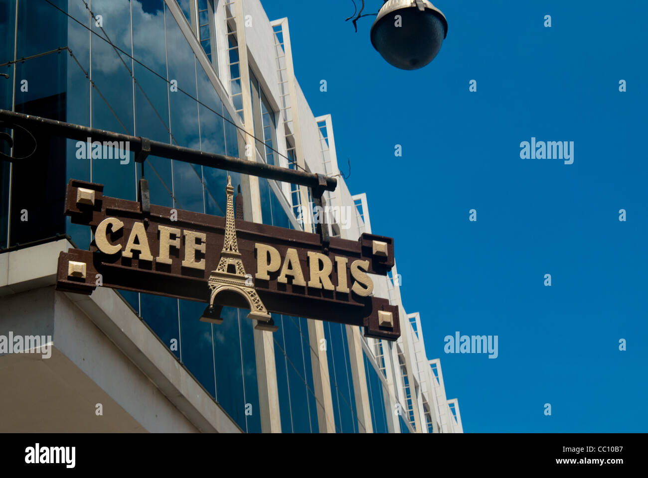 Cafe Paris sign, Havana, Cuba Stock Photo - Alamy