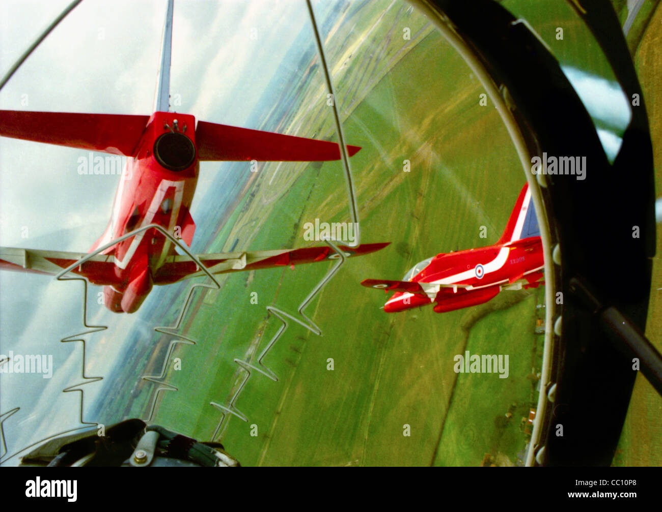 red arrows in flight Stock Photo - Alamy