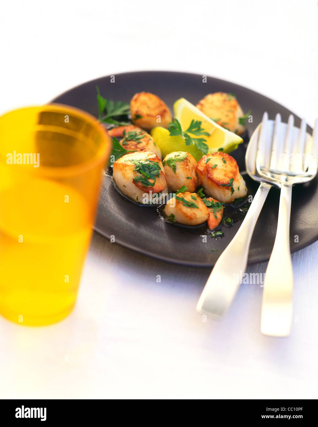 Scallops appetizers hi-res stock photography and images - Alamy