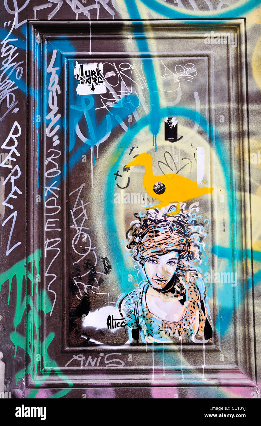 Barcelona, Spain. Graffiti on door Stock Photo - Alamy