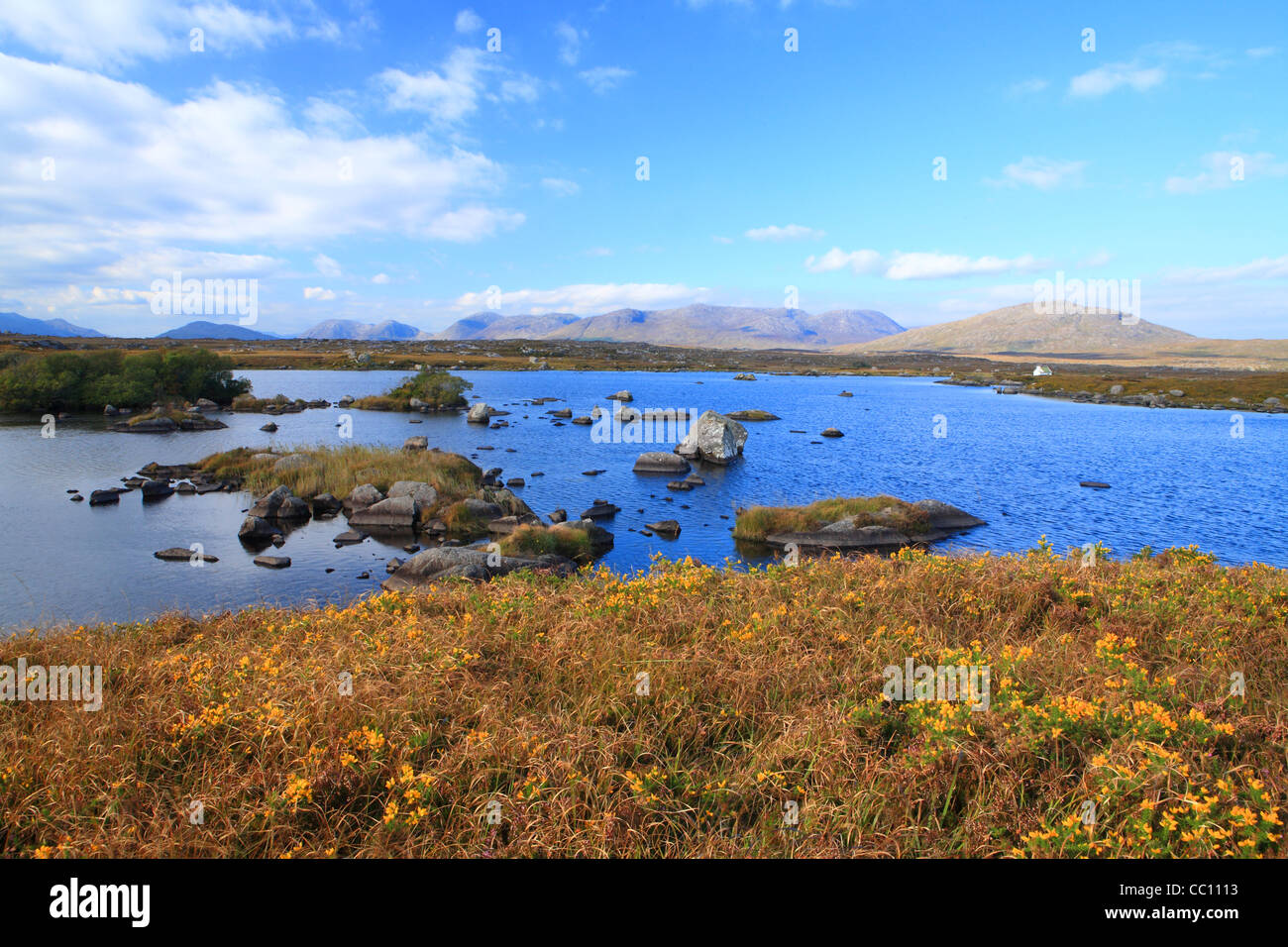 The twelve bens of connemara hi-res stock photography and images - Alamy