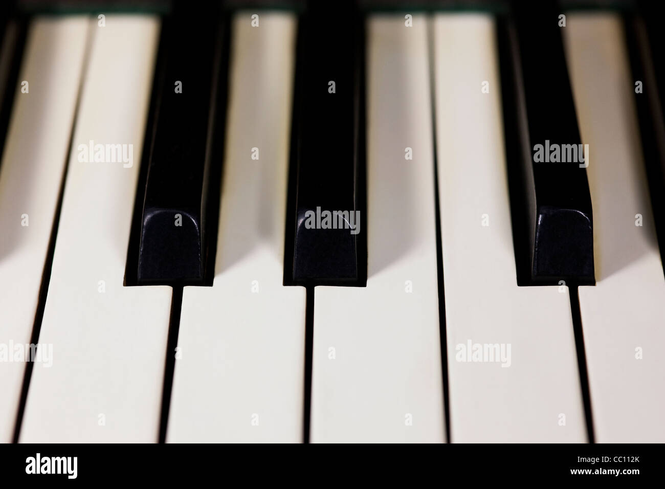 Upright pianos hi-res stock photography and images - Alamy