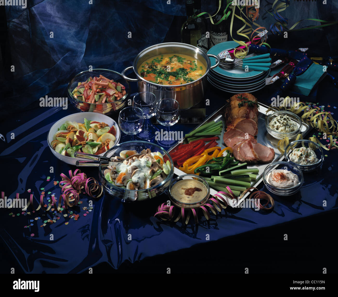 Tableau: New year's eve - buffet: Smoked pork chop / vegetable sticks ...