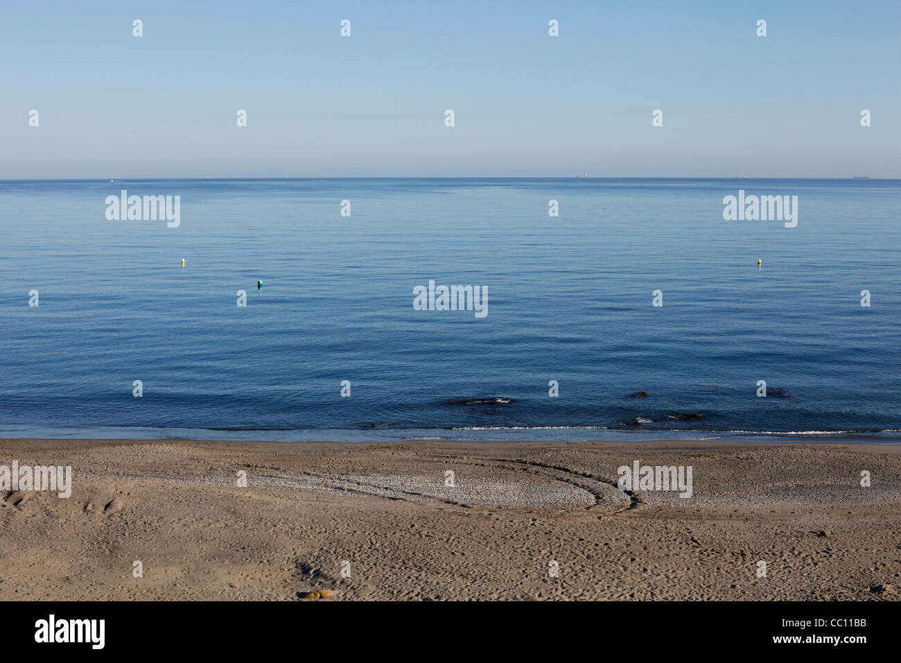 Front view of the sea from the beach Stock Photo - Alamy