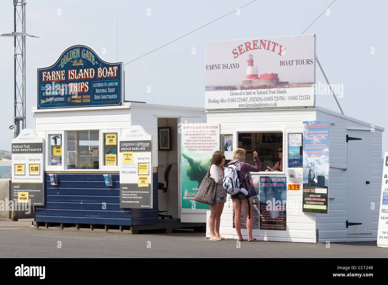 Outdoor boat ticket booths hi-res stock photography and images - Alamy