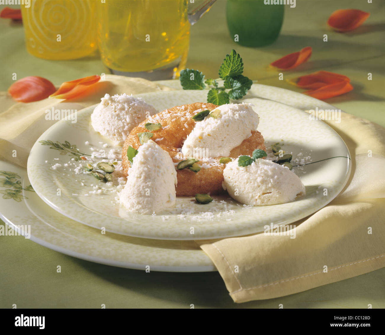 Beignets dessert hi-res stock photography and images - Alamy