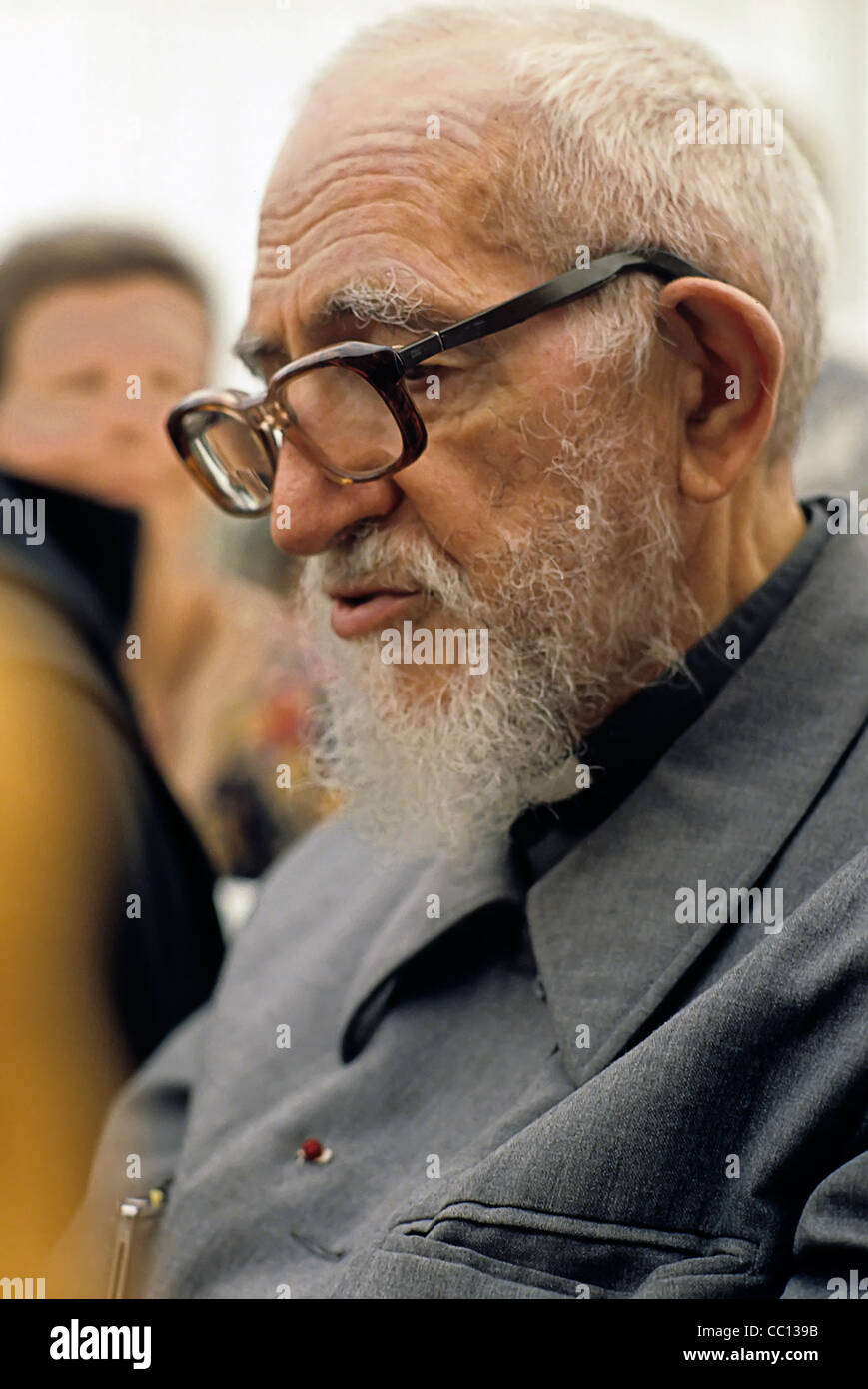 Abbe pierre hi-res stock photography and images - Alamy