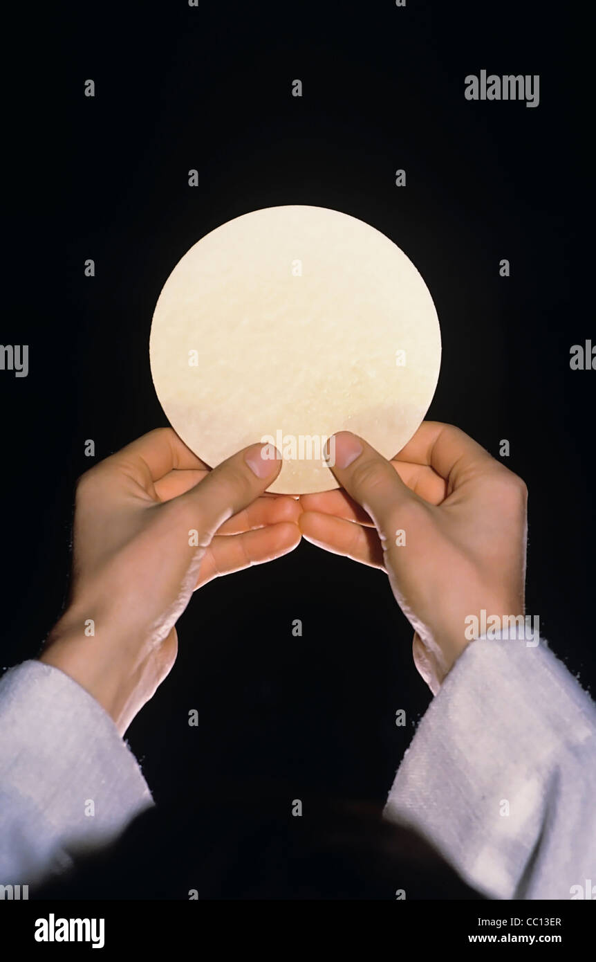 Eucharist hi-res stock photography and images - Alamy