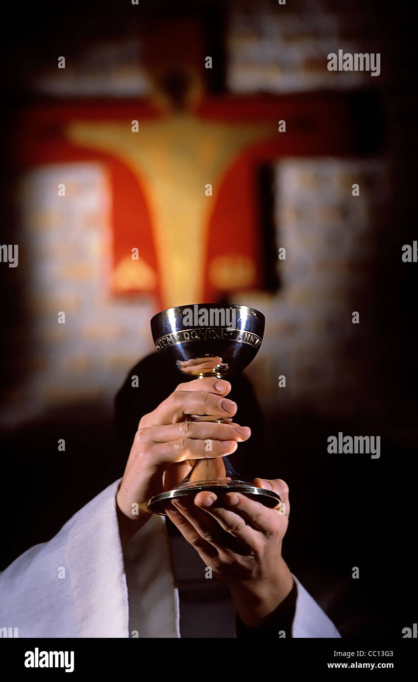 Mass consecration hi-res stock photography and images - Alamy