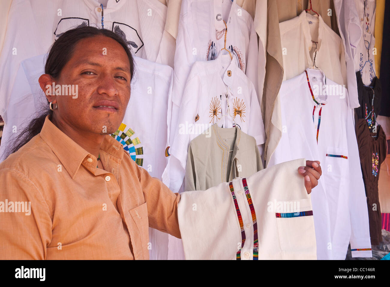 Vender mens hi-res stock photography and images - Alamy