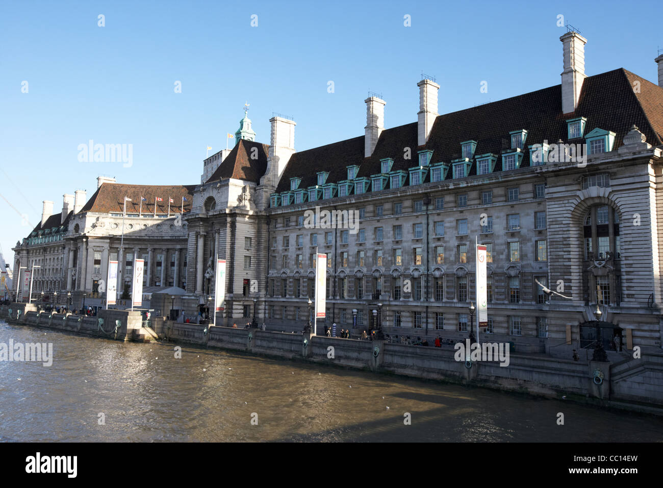 London county hall hi-res stock photography and images - Alamy