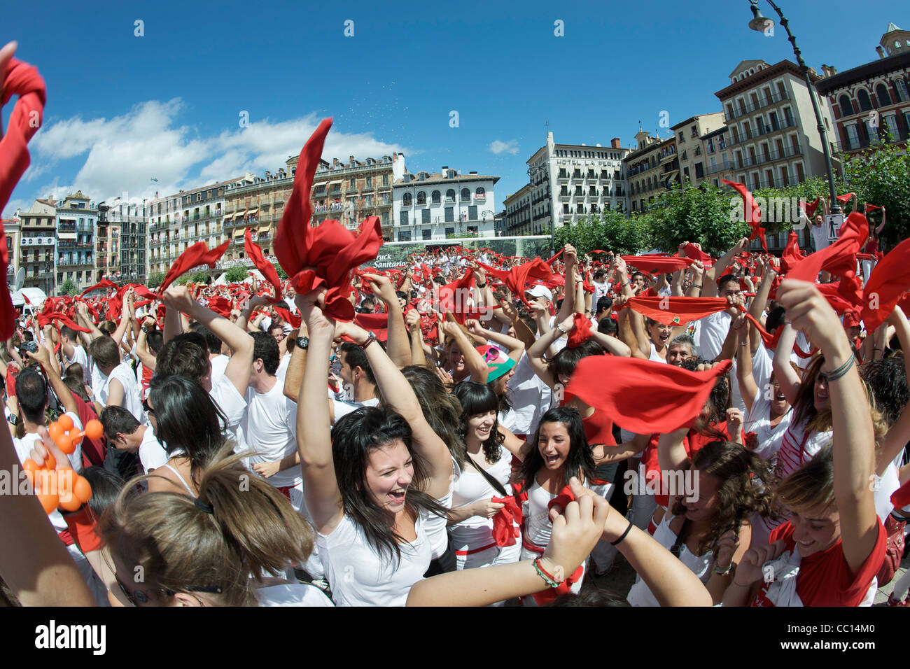 Jubilant crowds at the opening ceremony of the annual festival of San ...