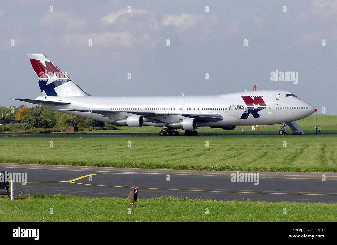 Boeing 747 200 hi-res stock photography and images - Alamy